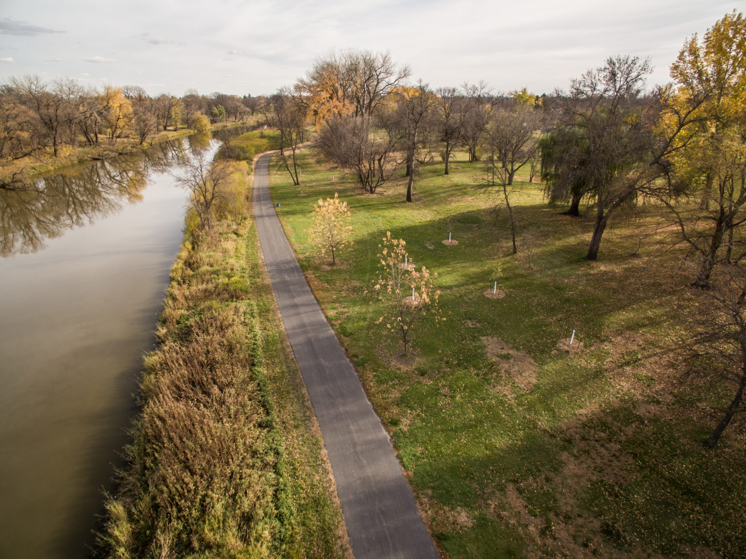 Downtown Fargo Floodwall Protects from Rising Water Levels - SRF Consulting