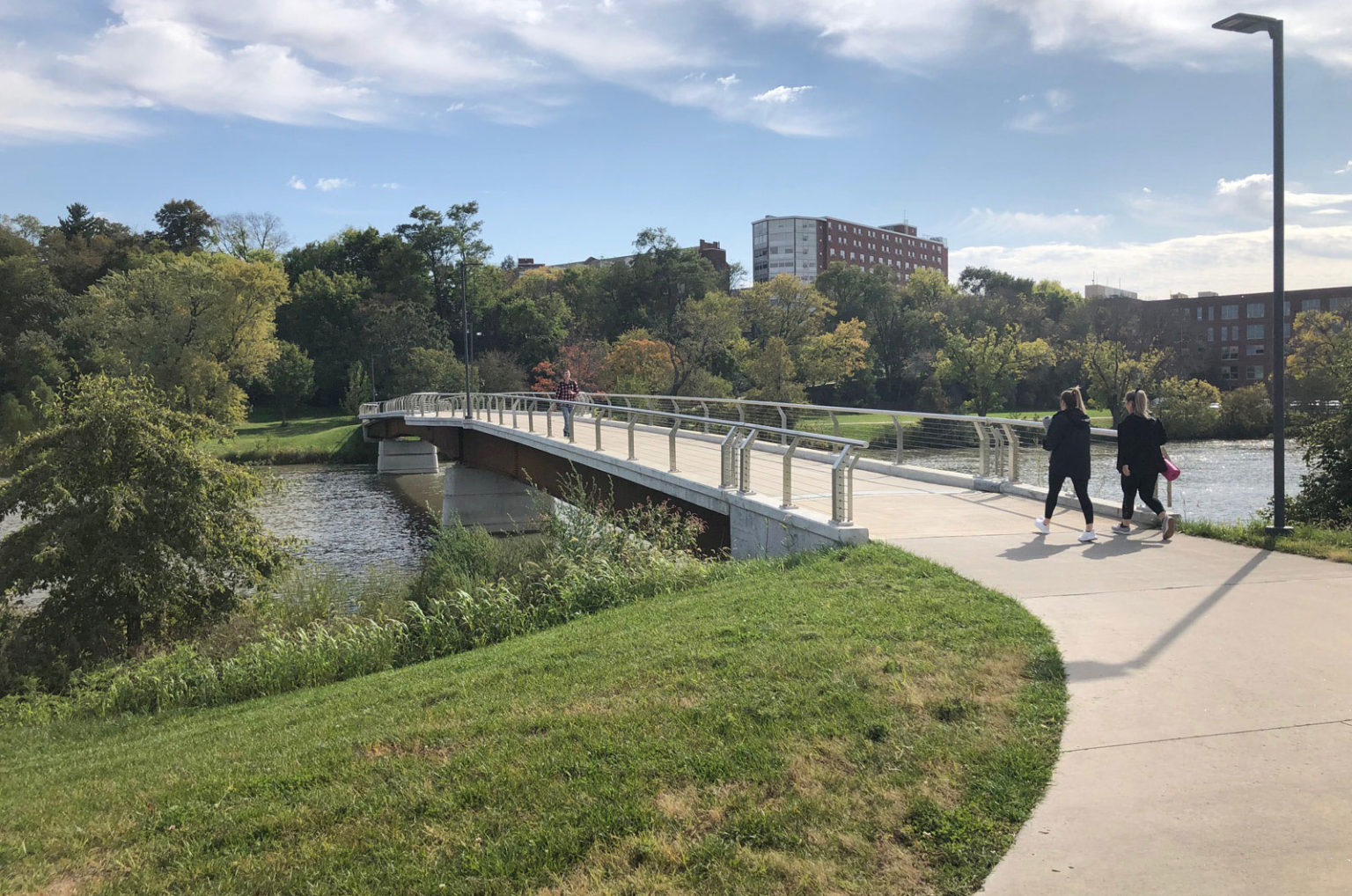 Hancher Footbridge Bridge Design – Iowa City, IA | SRF